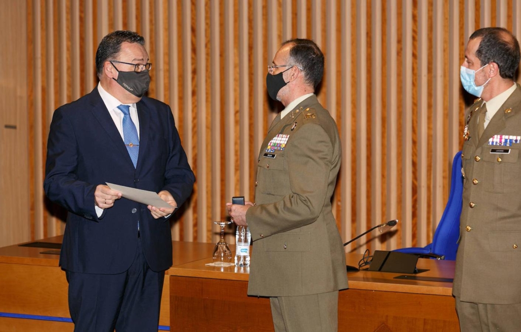 Santos Prieto es nombrado embajador de ‘Marca Ejército’ - Adeca